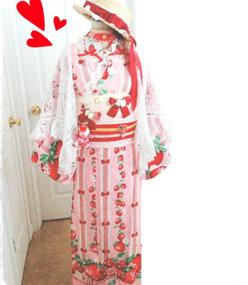 [RARE] Angelic Pretty Freshly Picked Strawberries Pink Yukata Set ...