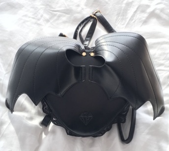 (MAJOR DAMAGE) offbrand lace heart bat wing bag in black - Bags and ...