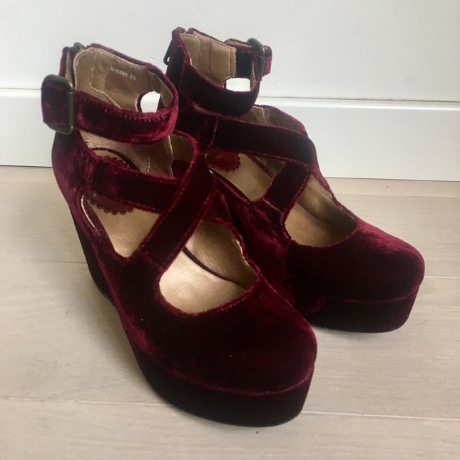 Anna Sui wine red velvet platforms UK 3 EU 36 - Shoes - Lace Market ...