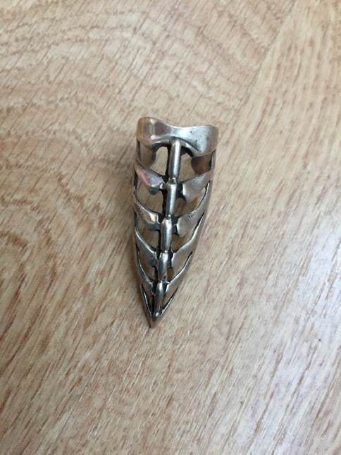 Metal claw - Rings - Gothic Lovers: Gothic Fashion Sales and Auctions