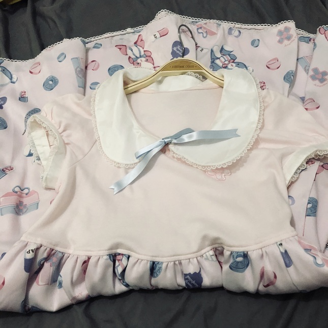 AP fancy hospital cutsew op in pink - Cutsews - Lace Market: Lolita ...