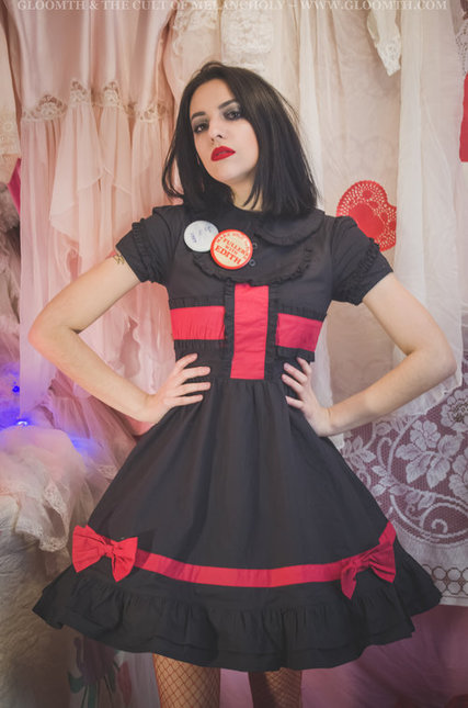 Gloomth Red Black Nurse Dress with Apron M Plus Size Gothic - One Piece ...