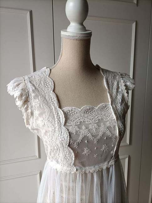 White lace apron - Strapless/Other - Lace Market: Lolita Fashion Sales