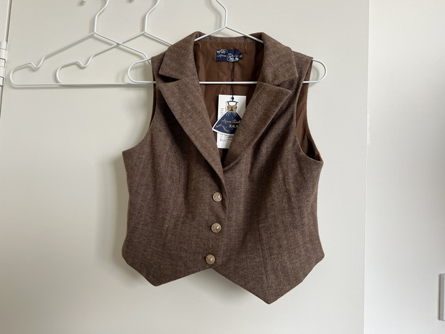 Avenue Denfer Anna's library Vest Brown XL - Vests - Lace Market ...