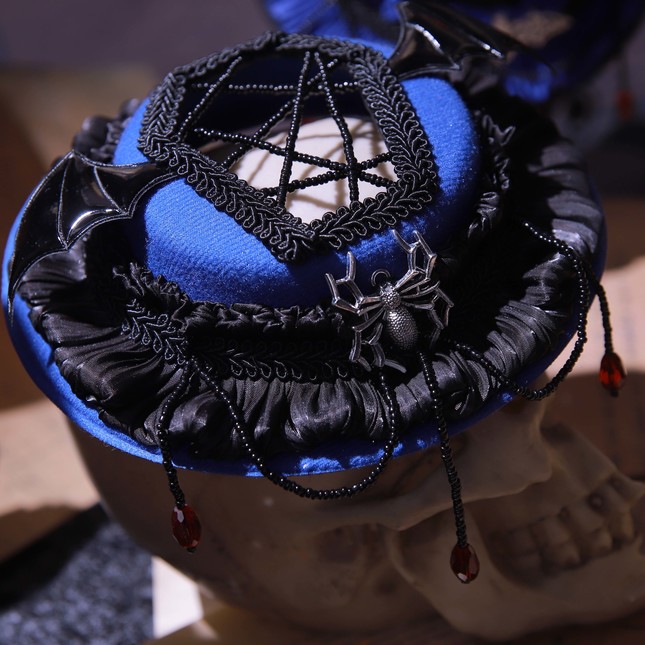 Gothic Hollow Little Top Hat - Hair Accessories - Lace Market: Lolita ...