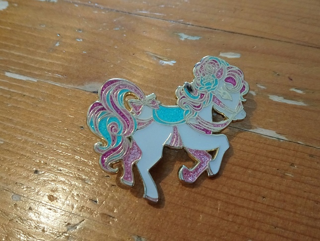 Fluffy Tori glitter pony pin - Brooches and Pins - Lace Market: Lolita ...