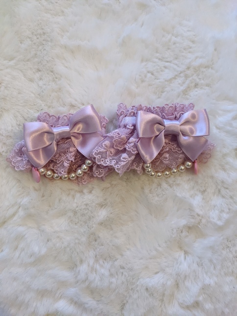 AP Heart Charm Wrist Cuffs in Lavender - Gloves and Wristwear - Lace ...