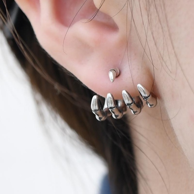 Halloween Sterling Silver Anti-allergy Goth Skeleton hand Bone ear ...