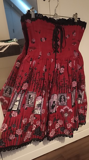 Alice and the Pirates Vampire Prelude skirt red - Skirts - Lace Market ...