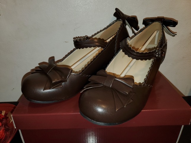 Scalloped Cut Ribbon Shoes (Brown) - Bodyline - Shoes - Lace Market ...