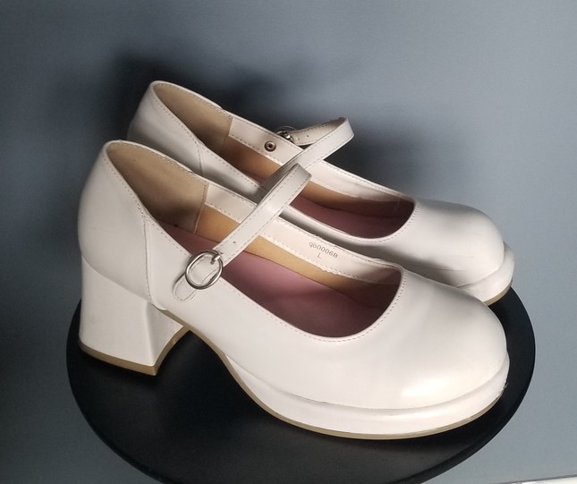 Queen Bee ~ One Strap Round Toe Pumps - Shoes - Lace Market: Lolita ...