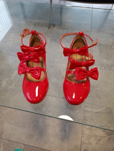 Cotton Candy Feet Triple Lovely Bow Shoes in Shiny Red 35BR - Shoes ...