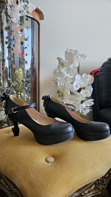 Queen Bee Cabriole Shoes - Shoes - Lace Market: Lolita Fashion Sales