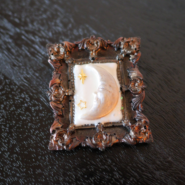 Indie Moon Frame Pin Brooch - Jewelry - Lace Market: Lolita Fashion Sales