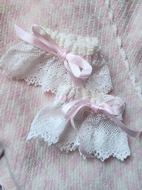 Angelic Pretty White x Pink Wrist Cuffs - Gloves and Wristwear - Lace ...