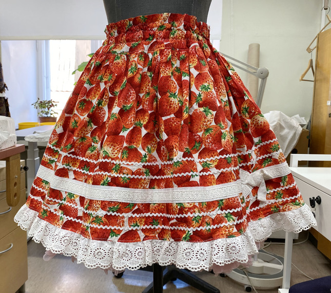 Metamorphose Strawberry Print skirt - Skirts - Lace Market: Lolita ...