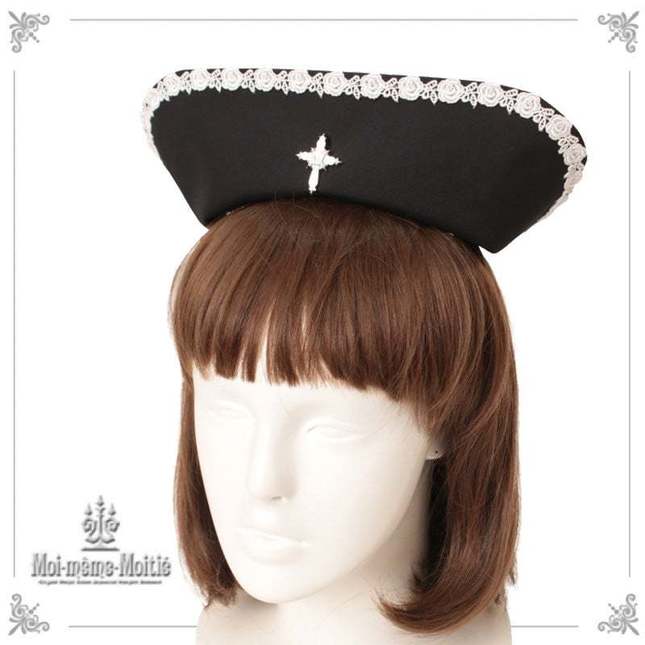 Moi Meme Moitie M + Croix Nurse Cap - Black x White - NEW WITH TAG ...