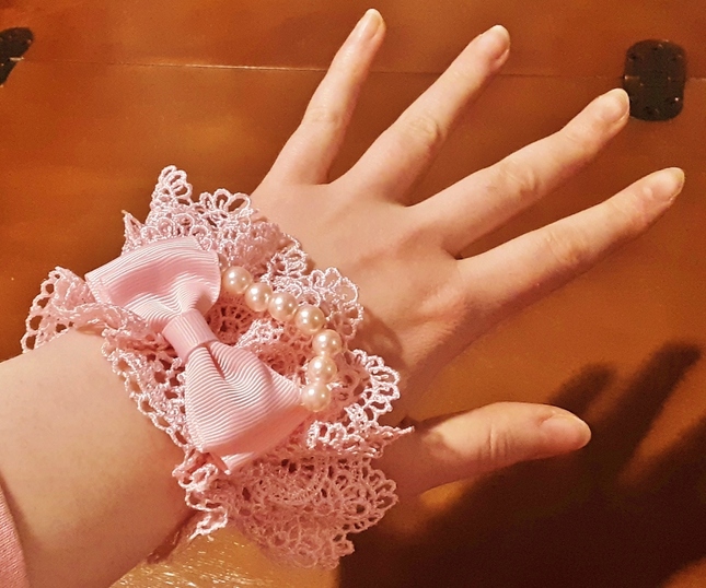 Bodyline Pink Venice Lace Short Wrist Cuffs NWOT - Gloves and Wristwear ...