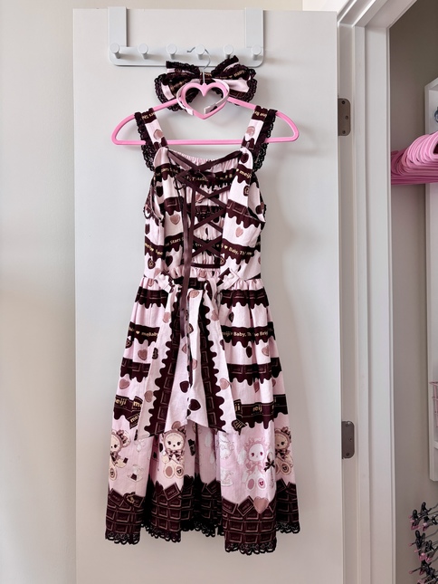 Relist: BtSSB Meiji Milk Chocolate ♡ Kumya Scallop JSK + KC (pink ...