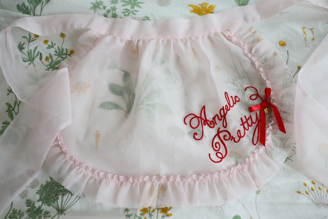 Angelic Pretty Original Logo Fairy Frill Apron in Pink x Red - Other ...