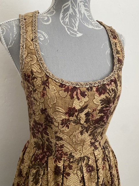 Cathedrale de Arabesque Robe Gobelin JSK - Jumperskirt - Lace Market ...