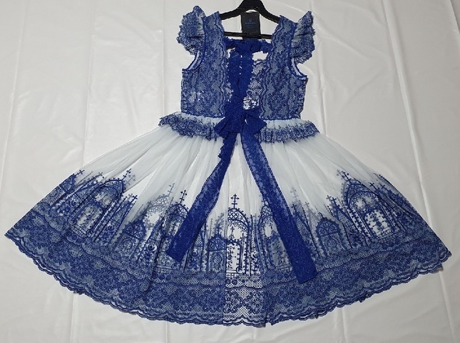 Moi meme Moitie Lace Tablier Church & Roses ~The Sacred Altar of Pearls ...