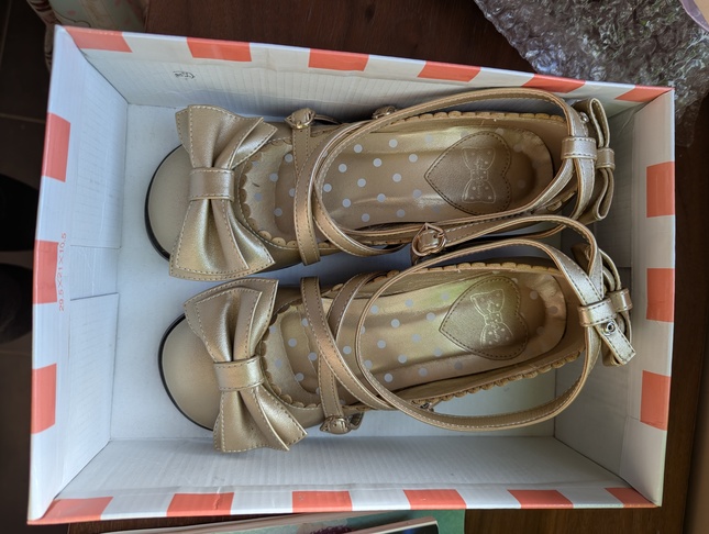 AP tea party shoes in gold - Shoes - Lace Market: Lolita Fashion Sales