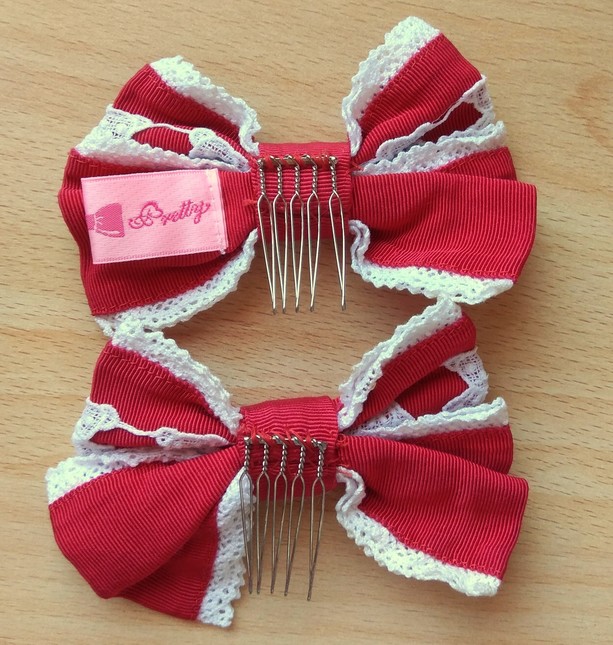 AP 2009 Teddy Bear Lace Grosgrain Ribbon Combs in red | Angelic Pretty ...