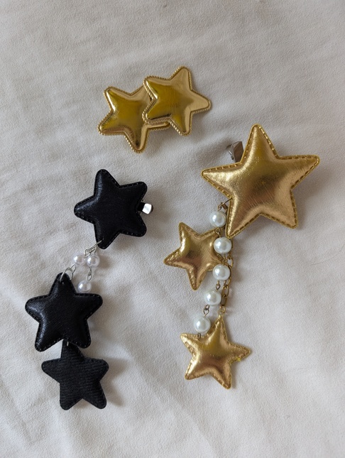Black and Gold Star Accessories - Other Accessories - Lace Market ...