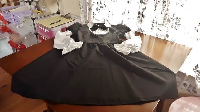 Bodyline Black and White Detachable Sleeve OP Size 2L NWOT with Flaws ...