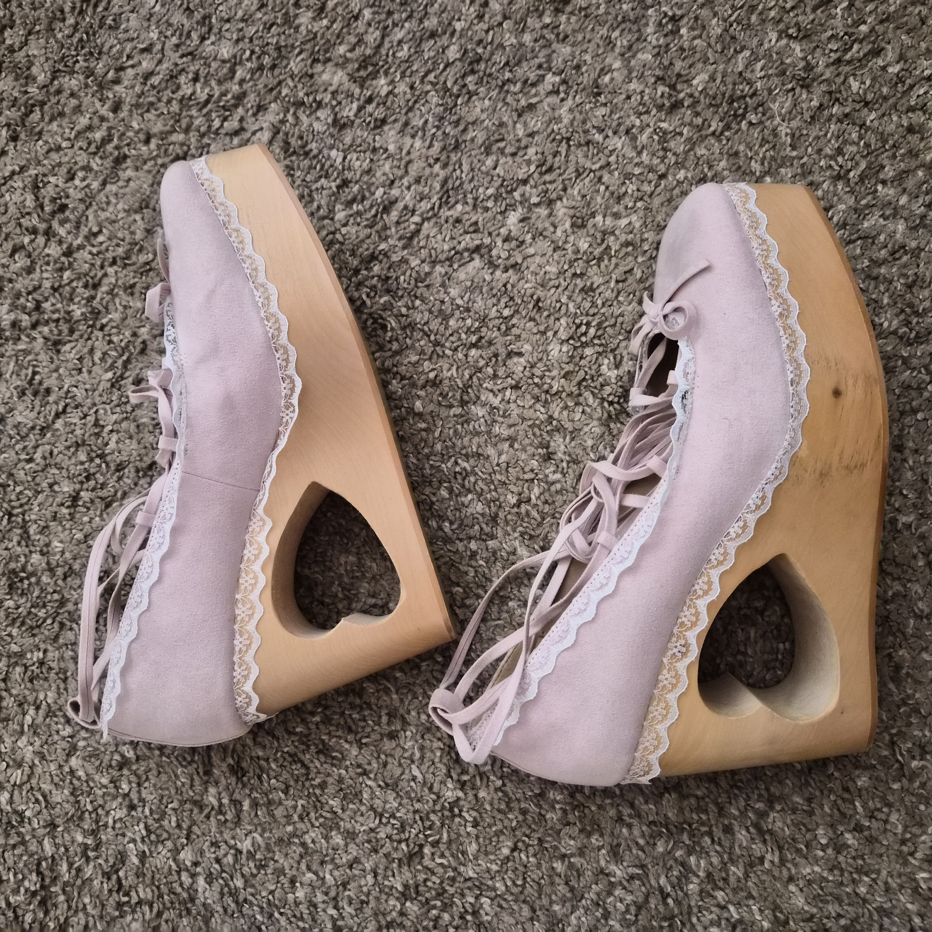 Vina Of The Valley Heart Platforms - Shoes - Kei Market: Buy and Sell ...