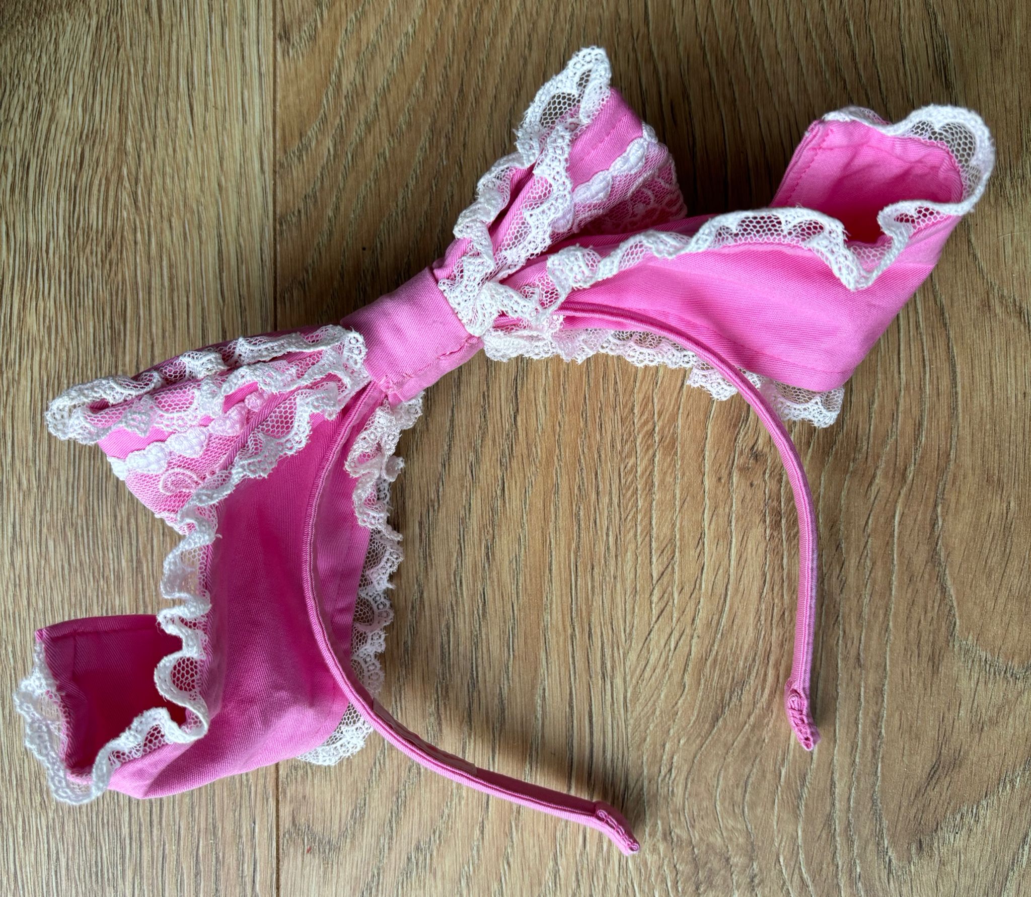 Lyrical Bunny Lace Twirling Head Bow in dark pink Angelic Pretty ...