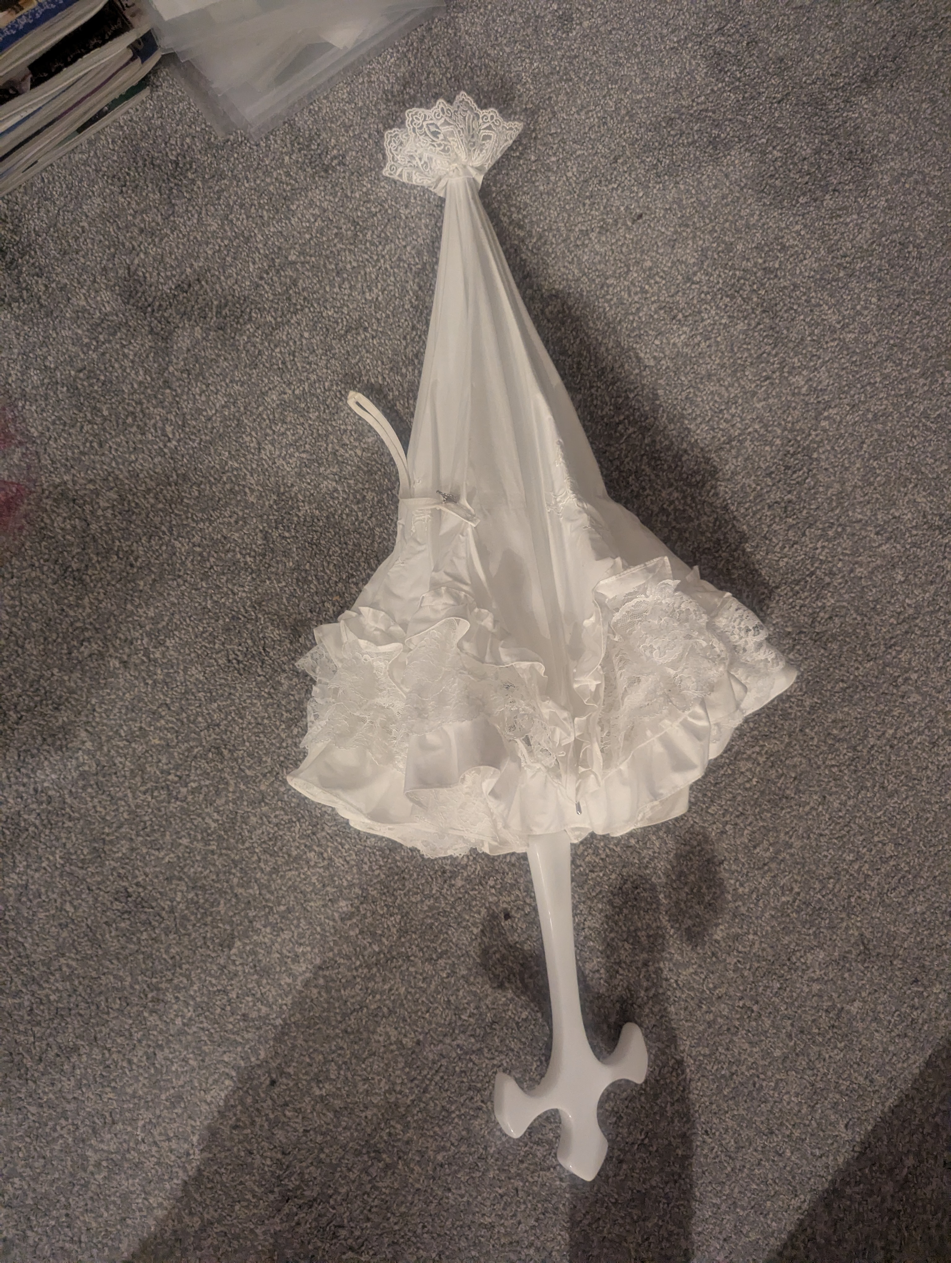 Moi Meme Moitie Rose Croix Pagoda Parasol White - Umbrellas and ...