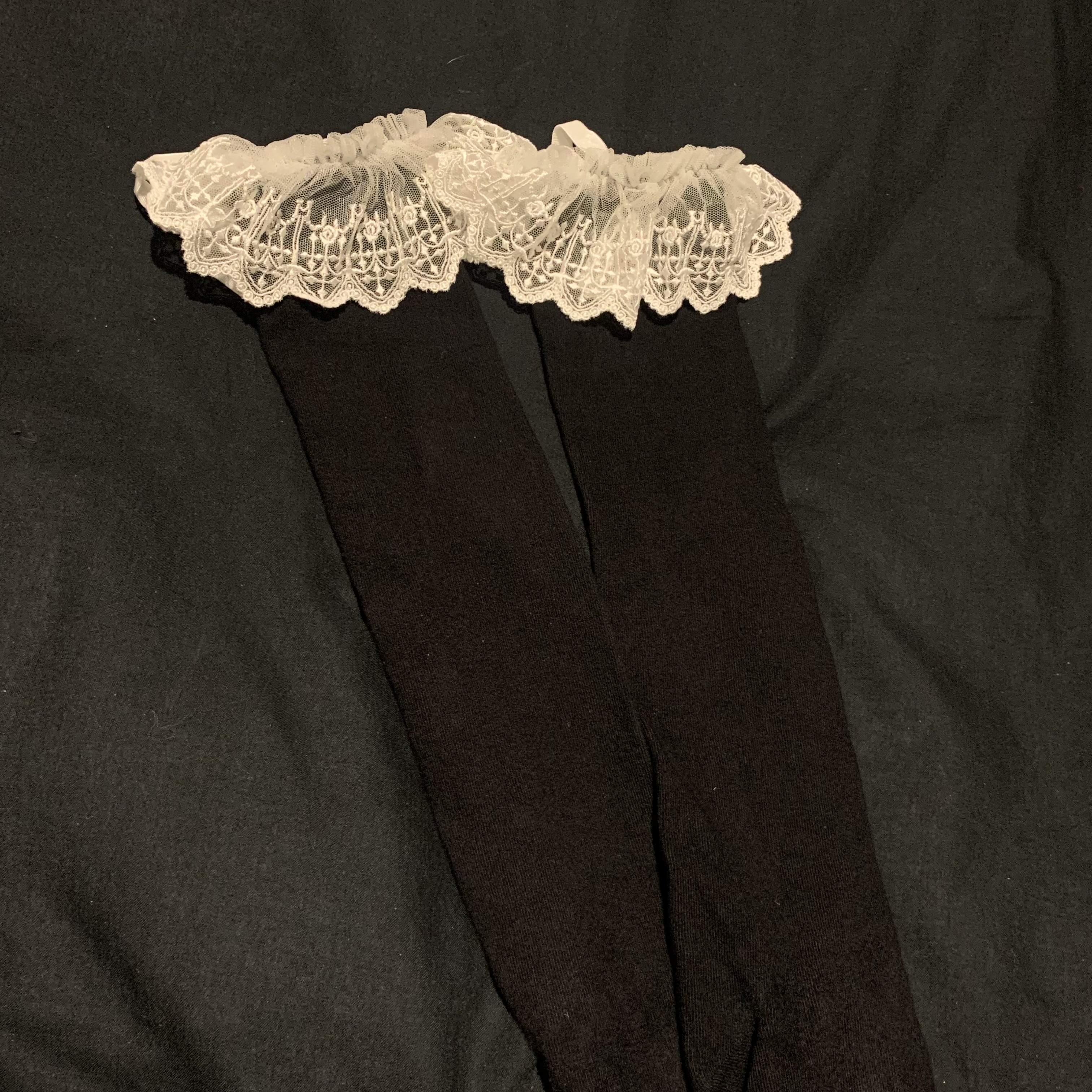 Moi meme moitie lace ribbon OTKs black x white - Socks and Tights ...
