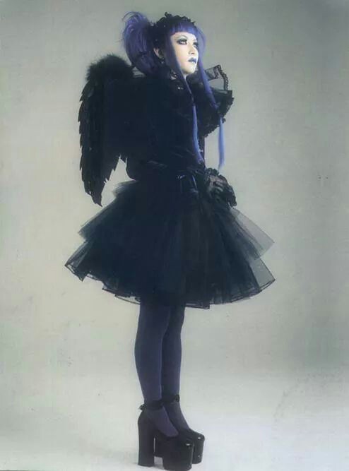 sascha-kun's profile - Lace Market: Lolita Fashion Sales