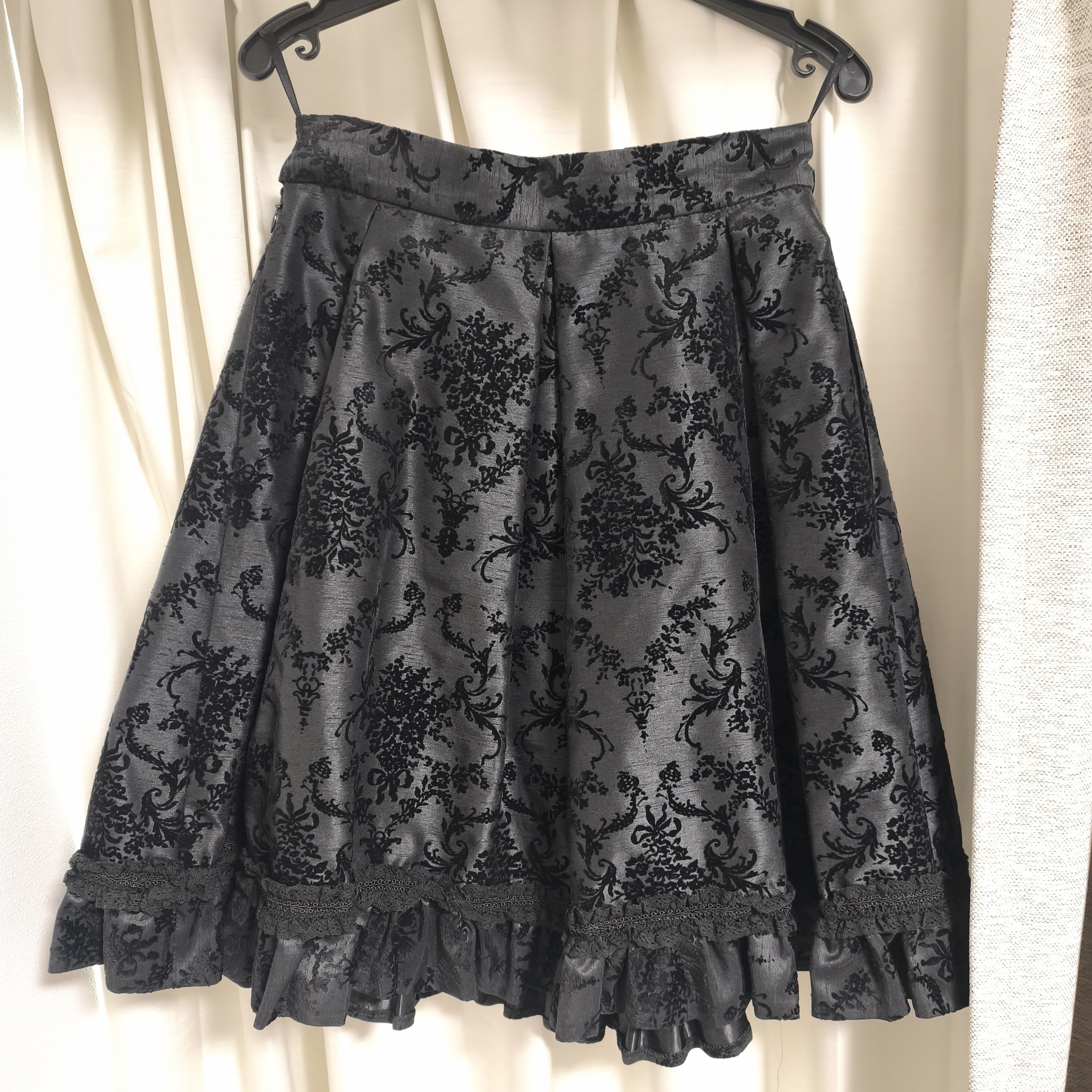 MmM Flocky Print Tucks Skirt - Skirts - Lace Market: Lolita Fashion Sales