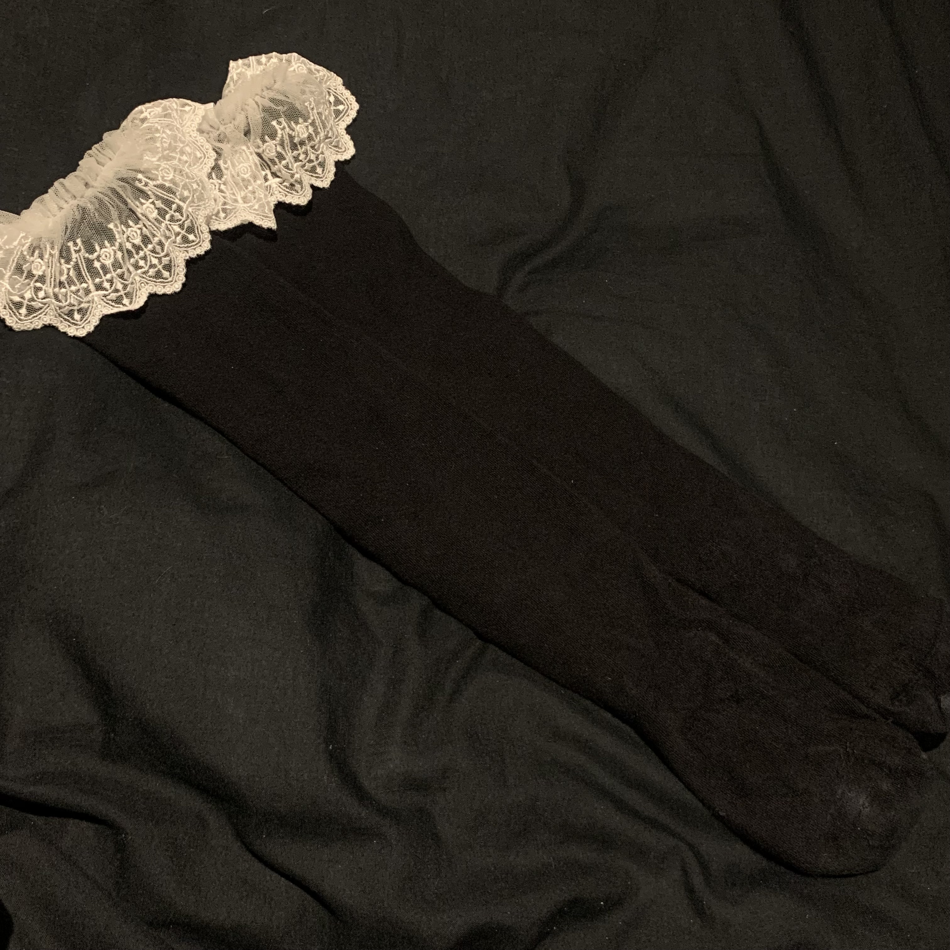 Moi meme moitie lace ribbon OTKs black x white - Socks and Tights ...