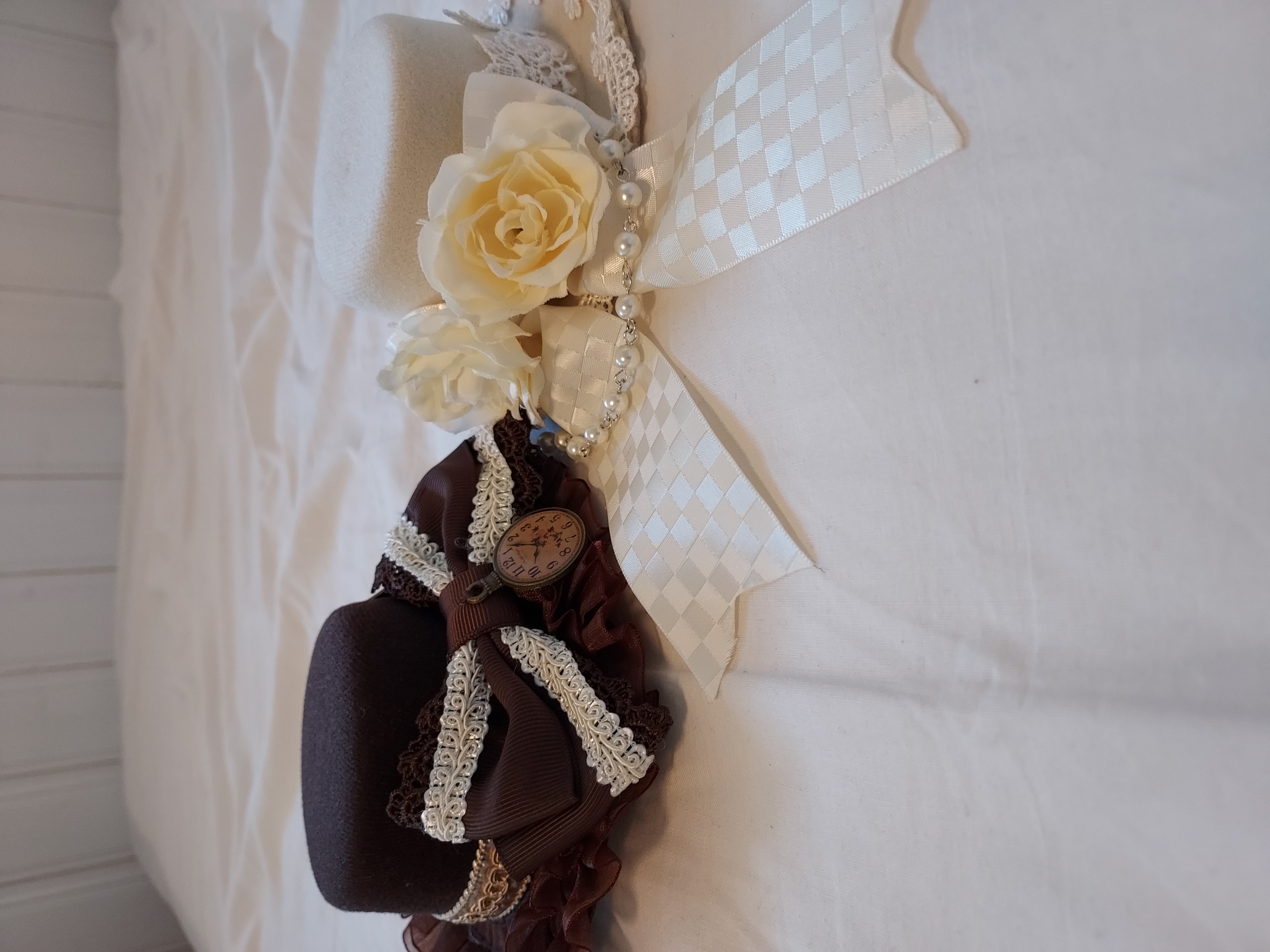 Ivory and brown mini hats - Hats - Lace Market: Lolita Fashion Sales