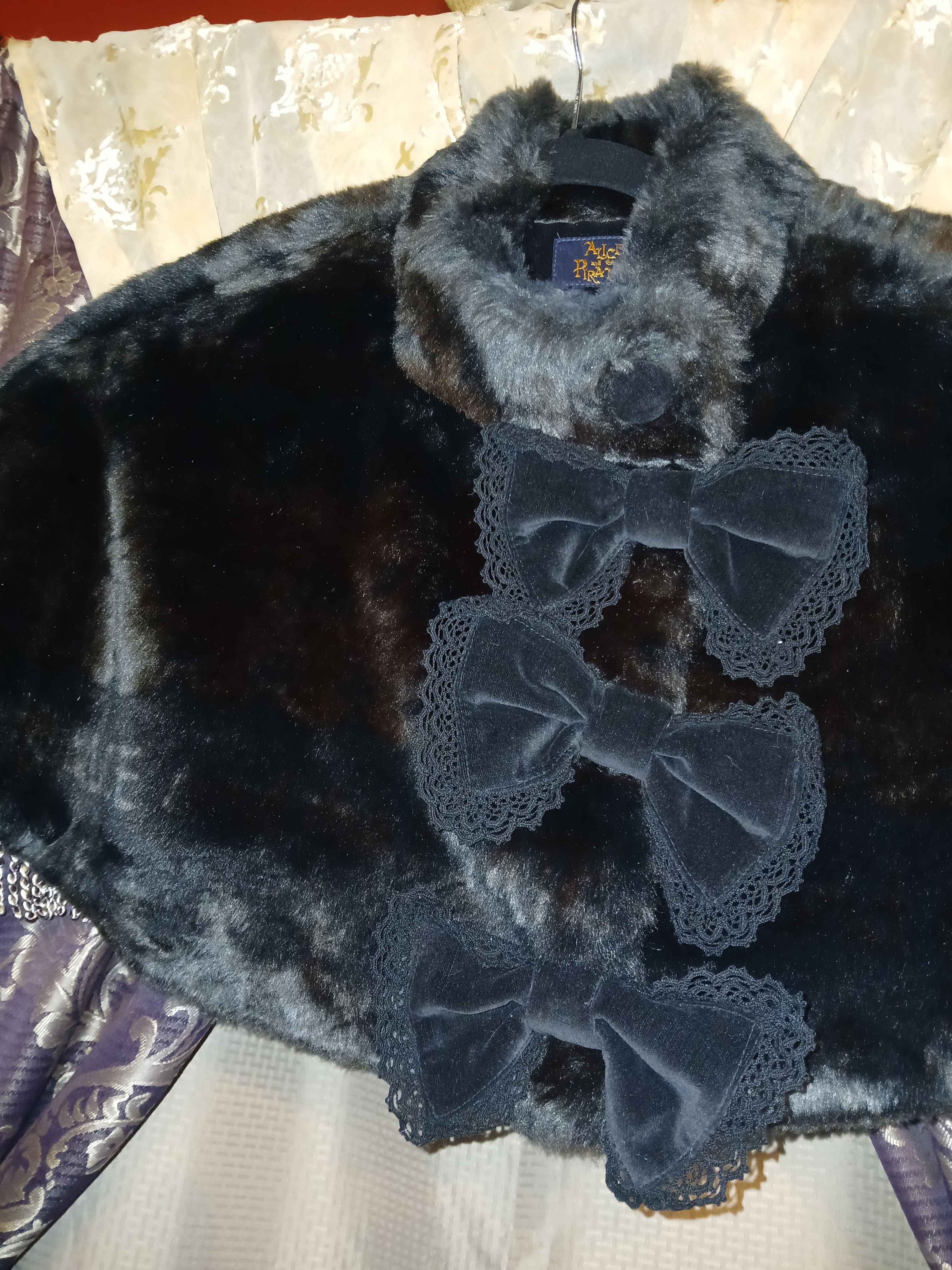 A/P Logo Fur Cape - Outerwear - Lace Market: Lolita Fashion Sales